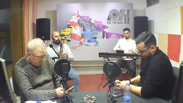 Genc Leka - 200 Ditë & Moj bjondinë (Kolazh) | GjirafaVideo